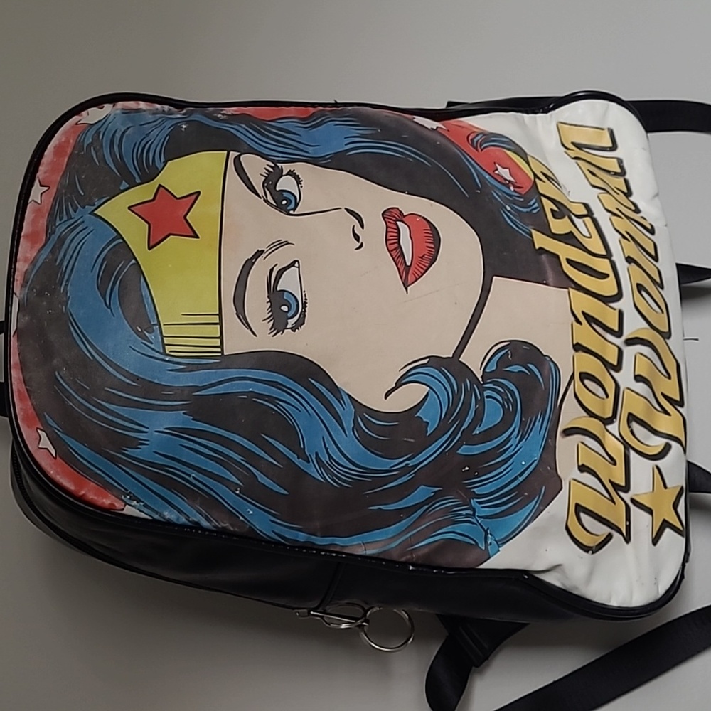 Dc Comics Wonder Woman Backpack - Gem
